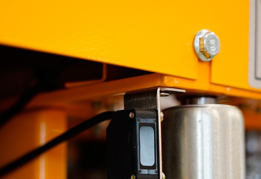 M type pallet wrapping machine T1650FM